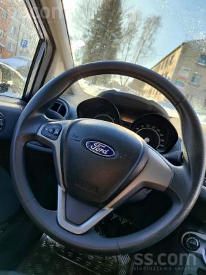 Pelēks Ford Fiesta 2009 Ogre, ar dzinēja tilpumu 1.40 L un nobraukumu 304 tūkst. km par 2600 €, foto 4 vietnē AUTOMOTO.COM.LV