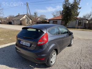Grey Ford Fiesta 2009 in Ventspils, with an engine capacity of 1.60 L and mileage of 268 thousand km for 1990 €, photo 5 on AUTOMOTO.COM.LV