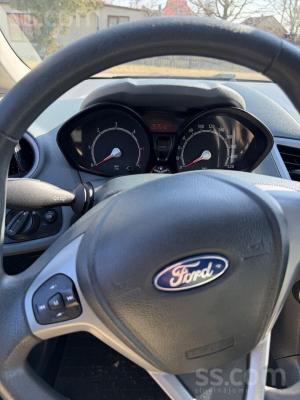 Grey Ford Fiesta 2009 in Ventspils, with an engine capacity of 1.60 L and mileage of 268 thousand km for 1990 €, photo 13 on AUTOMOTO.COM.LV