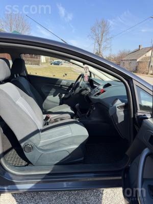 Grey Ford Fiesta 2009 in Ventspils, with an engine capacity of 1.60 L and mileage of 268 thousand km for 1990 €, photo 14 on AUTOMOTO.COM.LV