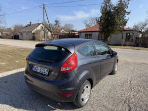 Grey Ford Fiesta 2009 in Ventspils, with an engine capacity of 1.60 L and mileage of 268 thousand km for 1990 €, photo 5 on AUTOMOTO.COM.LV