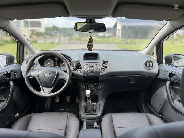 Grey Ford Fiesta 2009 in Vilnius, with an engine capacity of 1.40 L and mileage of 245 thousand km for 2300 €, photo 8 on AUTOMOTO.COM.LV
