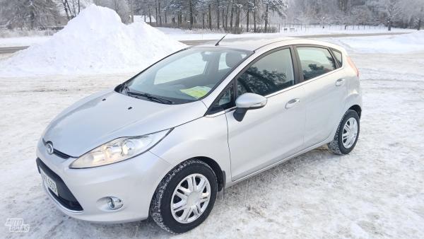 Grey Ford Fiesta 2010 in Radviliskis, with an engine capacity of 1.20 L and mileage of 149 thousand km for 2650 €, photo 3 on AUTOMOTO.COM.LV