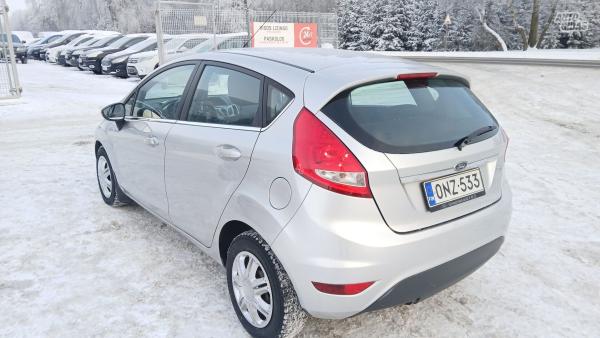Grey Ford Fiesta 2010 in Radviliskis, with an engine capacity of 1.20 L and mileage of 149 thousand km for 2650 €, photo 5 on AUTOMOTO.COM.LV
