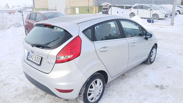 Grey Ford Fiesta 2010 in Radviliskis, with an engine capacity of 1.20 L and mileage of 149 thousand km for 2650 €, photo 6 on AUTOMOTO.COM.LV