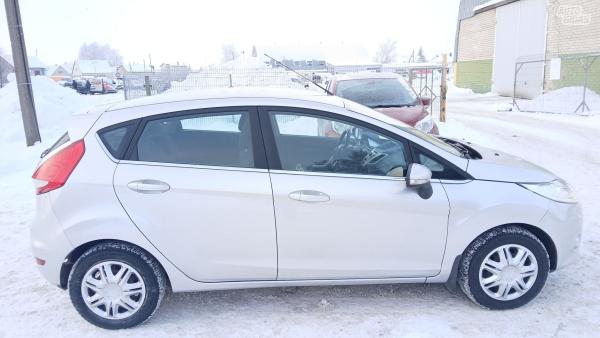 Grey Ford Fiesta 2010 in Radviliskis, with an engine capacity of 1.20 L and mileage of 149 thousand km for 2650 €, photo 7 on AUTOMOTO.COM.LV