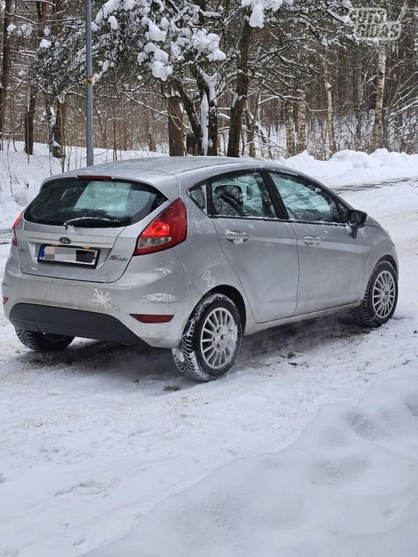 Grey Ford Fiesta 2010 in Vilnius, with an engine capacity of 1.40 L and mileage of 245 thousand km for 1600 €, photo 6 on AUTOMOTO.COM.LV