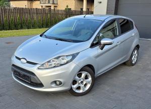 Pelēks Ford Fiesta 2010 Druskininkai, ar dzinēja tilpumu 1.40 L un nobraukumu 211 tūkst. km par 2850 €, foto 4 vietnē AUTOMOTO.COM.LV