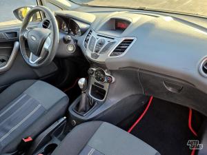 Pelēks Ford Fiesta 2010 Druskininkai, ar dzinēja tilpumu 1.40 L un nobraukumu 211 tūkst. km par 2850 €, foto 7 vietnē AUTOMOTO.COM.LV