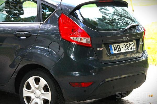 Grey Ford Fiesta 2010 in Jurmala, with an engine capacity of 1.40 L and mileage of 300 thousand km for 1700 €, photo 7 on AUTOMOTO.COM.LV