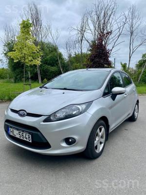 Grey Ford Fiesta 2010 in Riga, with an engine capacity of 1.20 L and mileage of 104 thousand km for 2650 €, photo  on AUTOMOTO.COM.LV