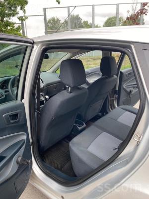 Grey Ford Fiesta 2010 in Riga, with an engine capacity of 1.20 L and mileage of 104 thousand km for 2650 €, photo 5 on AUTOMOTO.COM.LV