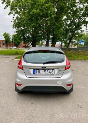 Grey Ford Fiesta 2010 in Riga, with an engine capacity of 1.20 L and mileage of 104 thousand km for 2650 €, photo 14 on AUTOMOTO.COM.LV