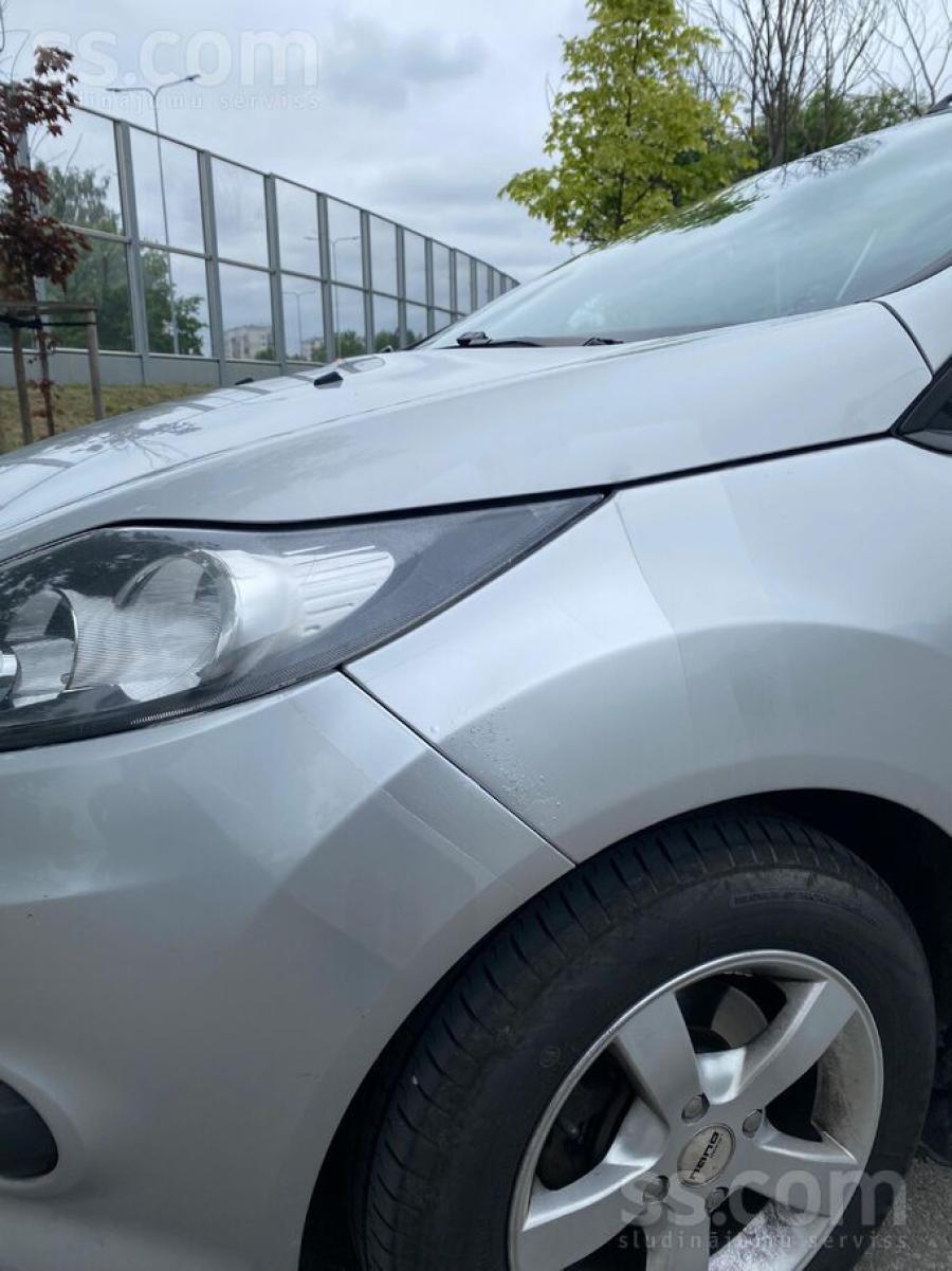 Grey Ford Fiesta 2010 in Riga, with an engine capacity of 1.20 L and mileage of 104 thousand km for 2650 €, photo 23 on AUTOMOTO.COM.LV