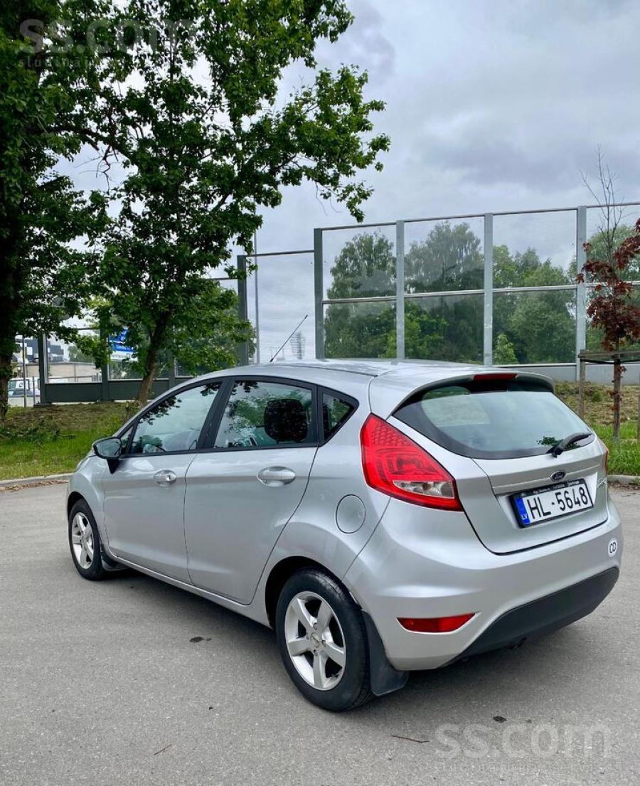 Grey Ford Fiesta 2010 in Riga, with an engine capacity of 1.20 L and mileage of 104 thousand km for 2650 €, photo 25 on AUTOMOTO.COM.LV