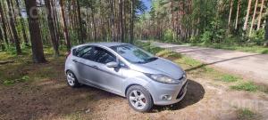 Grey Ford Fiesta 2010 in Riga, with an engine capacity of 1.60 L and mileage of 337 thousand km for 1750 €, photo  on AUTOMOTO.COM.LV