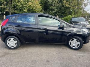Grey Ford Fiesta 2010 in Siauliai, with an engine capacity of 1.20 L and mileage of 0 thousand km for 749 €, photo 8 on AUTOMOTO.COM.LV