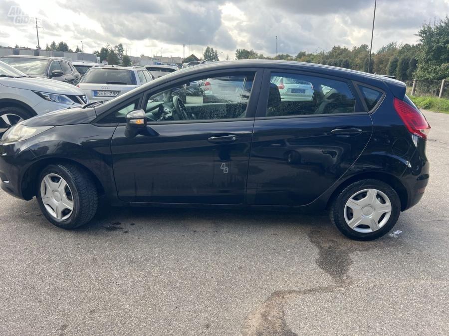 Grey Ford Fiesta 2010 in Siauliai, with an engine capacity of 1.20 L and mileage of 0 thousand km for 749 €, photo 9 on AUTOMOTO.COM.LV