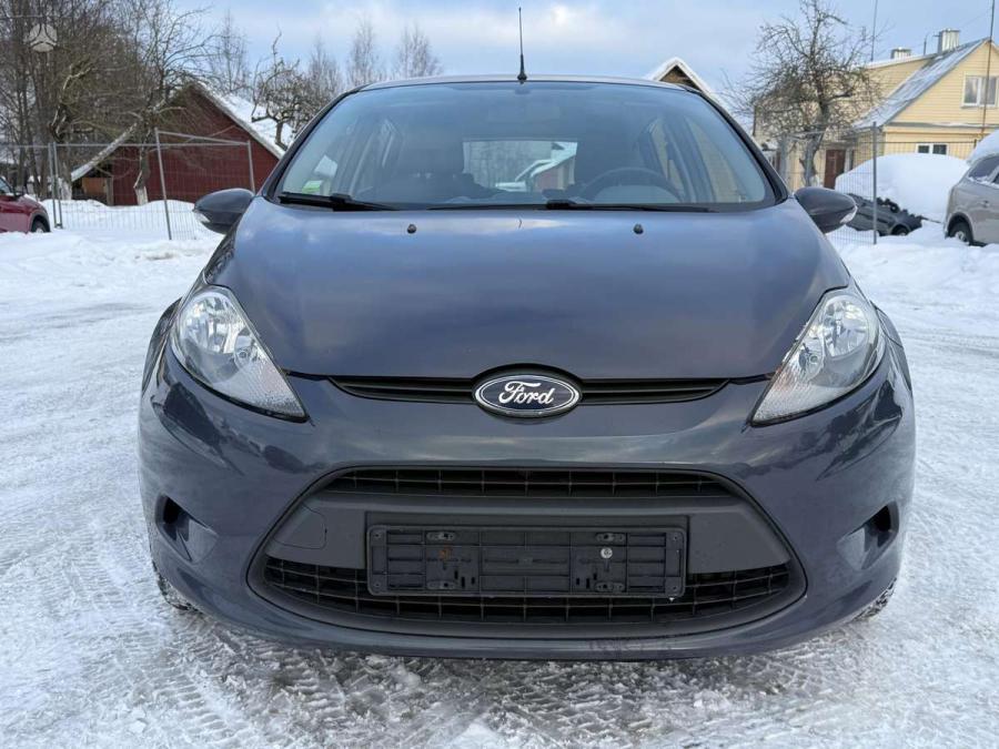 Grey Ford Fiesta 2011 in Utena, with an engine capacity of 1.40 L and mileage of 155 thousand km for 2100 €, photo 8 on AUTOMOTO.COM.LV