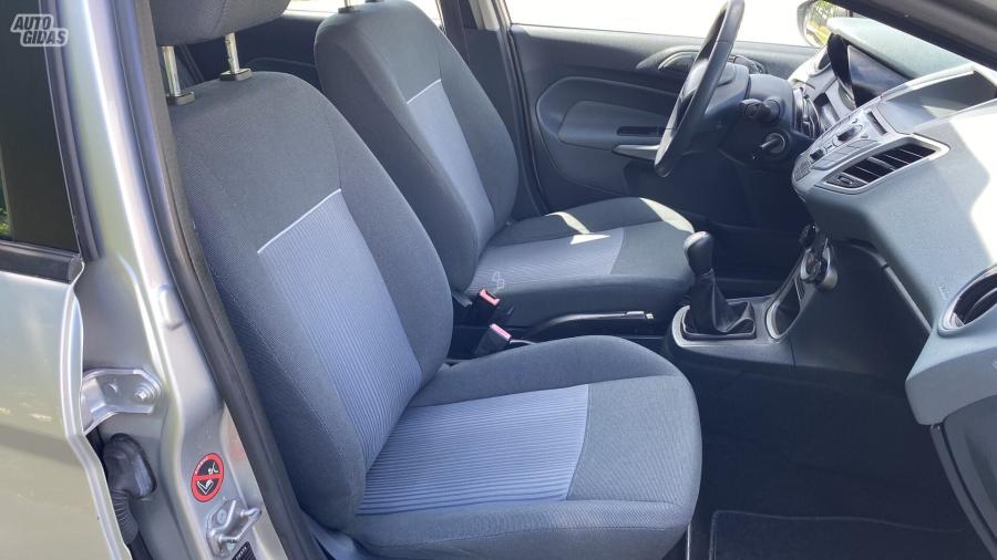Pelēks Ford Fiesta 2011 Vilkaviškis, ar dzinēja tilpumu 1.30 L un nobraukumu 199 tūkst. km par 3250 €, foto 15 vietnē AUTOMOTO.COM.LV