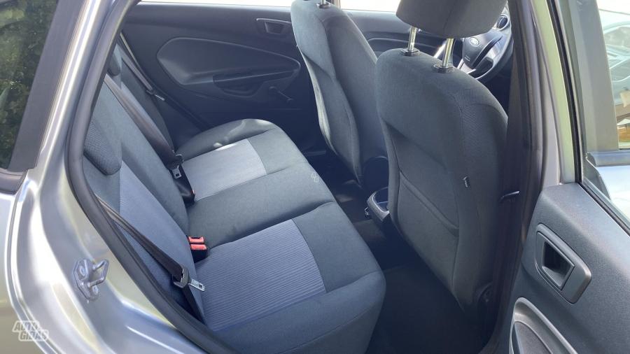 Pelēks Ford Fiesta 2011 Vilkaviškis, ar dzinēja tilpumu 1.30 L un nobraukumu 199 tūkst. km par 3250 €, foto 16 vietnē AUTOMOTO.COM.LV