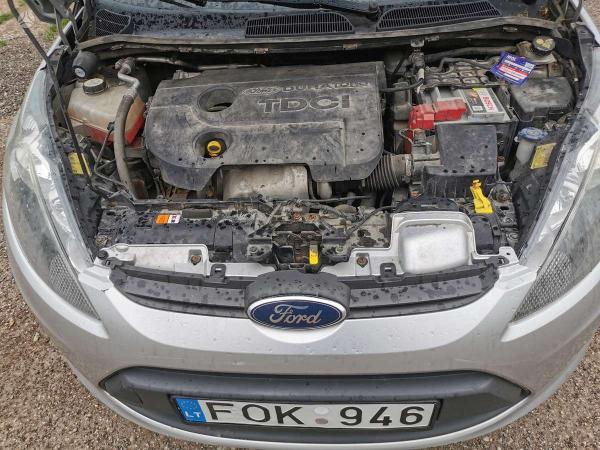 Grey Ford Fiesta 2011 in Birzai, with an engine capacity of 1.40 L and mileage of 248 thousand km for 2100 €, photo 2 on AUTOMOTO.COM.LV