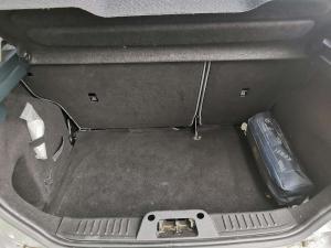 Grey Ford Fiesta 2011 in Birzai, with an engine capacity of 1.40 L and mileage of 248 thousand km for 2100 €, photo 7 on AUTOMOTO.COM.LV