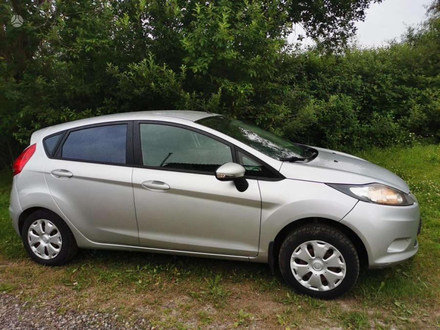 Grey Ford Fiesta 2011 in Birzai, with an engine capacity of 1.40 L and mileage of 248 thousand km for 2100 €, photo 13 on AUTOMOTO.COM.LV