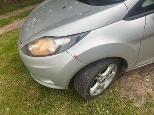 Pelēks Ford Fiesta 2011 Trakai, ar dzinēja tilpumu 1.24 L un nobraukumu 190 tūkst. km par 2050 €, foto 12 vietnē AUTOMOTO.COM.LV