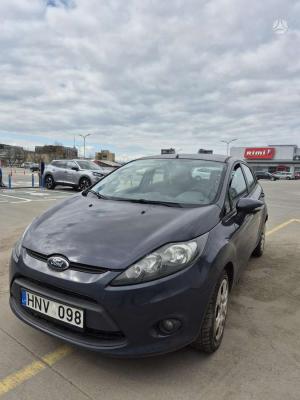 Pelēks Ford Fiesta 2011 Viļņa, ar dzinēja tilpumu 1.40 L un nobraukumu 200 tūkst. km par 2200 €, foto 3 vietnē AUTOMOTO.COM.LV