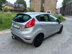 Pelēks Ford Fiesta 2011 Rīga, ar dzinēja tilpumu 1.60 L un nobraukumu 170 tūkst. km par 3500 €, foto 4 vietnē AUTOMOTO.COM.LV