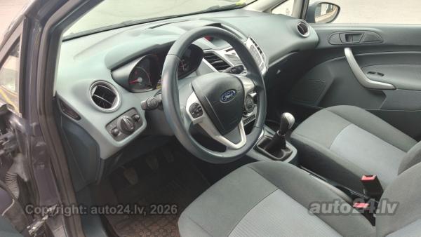 Grey Ford Fiesta 2011 in Parnu, with an engine capacity of 1.40 L and mileage of 256 thousand km for 3800 €, photo 8 on AUTOMOTO.COM.LV