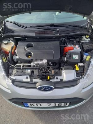 Pelēks Ford Fiesta 2011 Rīga, ar dzinēja tilpumu 1.60 L un nobraukumu 118 tūkst. km par 2200 €, foto 14 vietnē AUTOMOTO.COM.LV