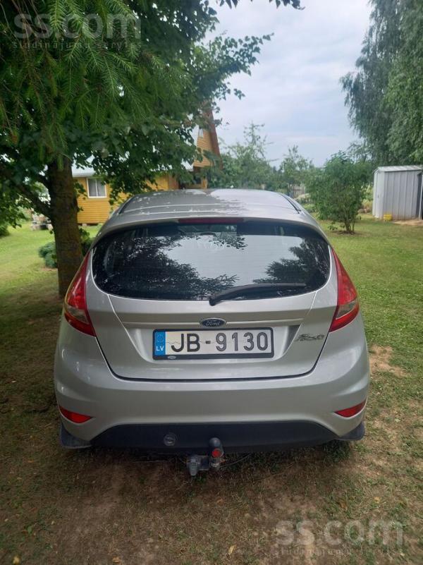 Grey Ford Fiesta 2012 in Bauska, with an engine capacity of 1.20 L and mileage of 160 thousand km for 2025 €, photo 5 on AUTOMOTO.COM.LV