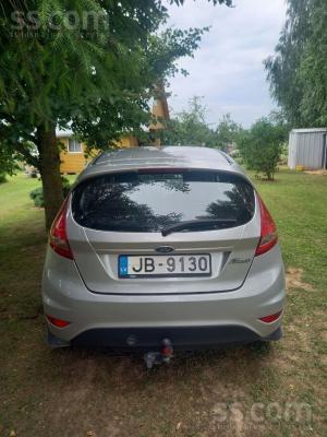 Grey Ford Fiesta 2012 in Bauska, with an engine capacity of 1.20 L and mileage of 160 thousand km for 2025 €, photo 6 on AUTOMOTO.COM.LV