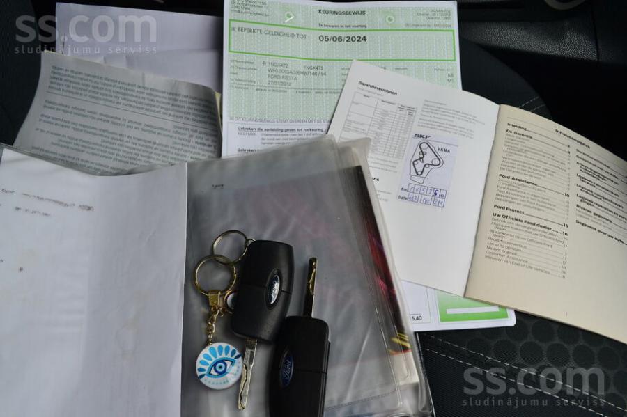 Pelēks Ford Fiesta 2012 Rīga, ar dzinēja tilpumu 1.60 L un nobraukumu 220 tūkst. km par 3400 €, foto 17 vietnē AUTOMOTO.COM.LV
