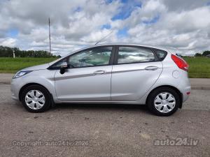 Pelēks Ford Fiesta 2012 Tallina, ar dzinēja tilpumu 1.20 L un nobraukumu 71 tūkst. km par 4990 €, foto 4 vietnē AUTOMOTO.COM.LV