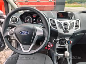 Pelēks Ford Fiesta 2012 Tallina, ar dzinēja tilpumu 1.20 L un nobraukumu 71 tūkst. km par 4990 €, foto 9 vietnē AUTOMOTO.COM.LV