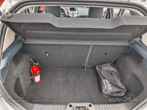 Pelēks Ford Fiesta 2012 Tallina, ar dzinēja tilpumu 1.20 L un nobraukumu 71 tūkst. km par 4990 €, foto 10 vietnē AUTOMOTO.COM.LV