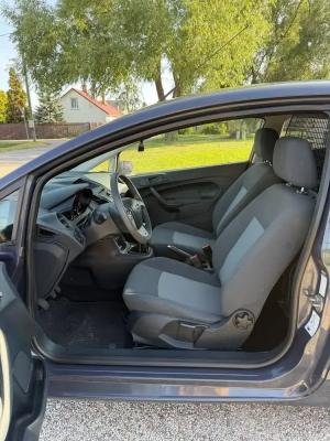 Pelēks Ford Fiesta 2012 Ventspils, ar dzinēja tilpumu 1.20 L un nobraukumu 121 tūkst. km par 2100 €, foto 10 vietnē AUTOMOTO.COM.LV