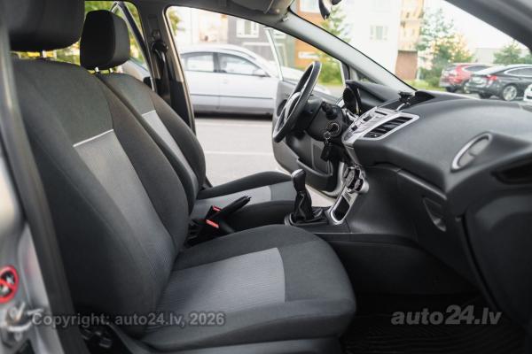 Grey Ford Fiesta 2012 in Tallinn, with an engine capacity of 1.20 L and mileage of 71 thousand km for 3999 €, photo 11 on AUTOMOTO.COM.LV