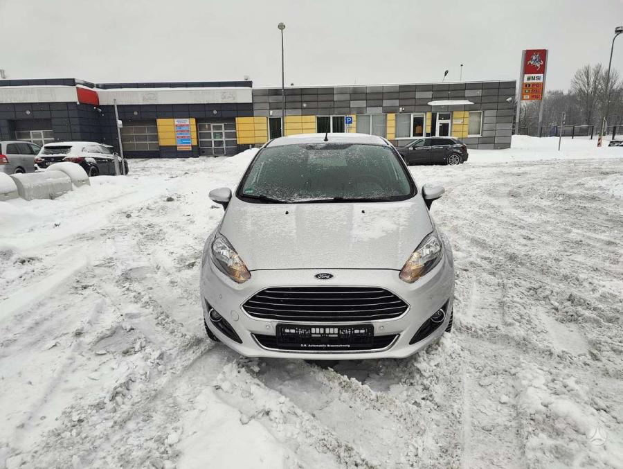 Pelēks Ford Fiesta 2013 Kauņa, ar dzinēja tilpumu 1.60 L un nobraukumu 53 tūkst. km par 7700 €, foto 2 vietnē AUTOMOTO.COM.LV