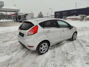 Pelēks Ford Fiesta 2013 Kauņa, ar dzinēja tilpumu 1.60 L un nobraukumu 53 tūkst. km par 7700 €, foto 6 vietnē AUTOMOTO.COM.LV