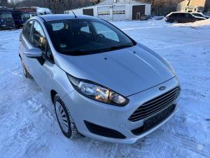 Pelēks Ford Fiesta 2013 Prienai, ar dzinēja tilpumu 1.24 L un nobraukumu 177 tūkst. km par 3900 €, foto 3 vietnē AUTOMOTO.COM.LV