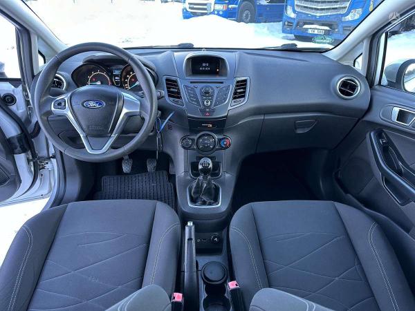 Grey Ford Fiesta 2013 in Prienai, with an engine capacity of 1.24 L and mileage of 177 thousand km for 3900 €, photo 9 on AUTOMOTO.COM.LV