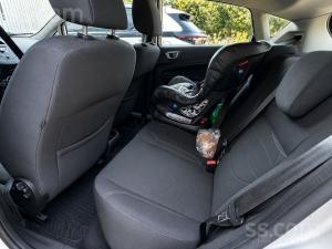 Pelēks Ford Fiesta 2013 Rīga, ar dzinēja tilpumu 1.30 L un nobraukumu 383 tūkst. km par 1590 €, foto 8 vietnē AUTOMOTO.COM.LV
