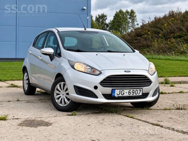 Grey Ford Fiesta 2013 in Riga, with an engine capacity of 1.30 L and mileage of 383 thousand km for 1000 €, photo 3 on AUTOMOTO.COM.LV