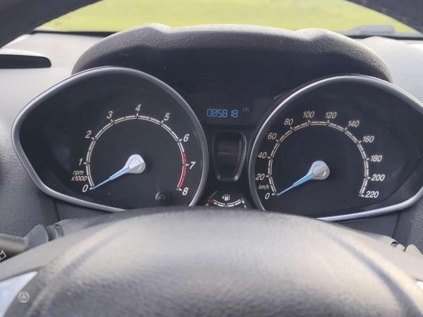 Grey Ford Fiesta 2013 in Klaipeda, with an engine capacity of 1.24 L and mileage of 85 thousand km for 3600 €, photo 3 on AUTOMOTO.COM.LV
