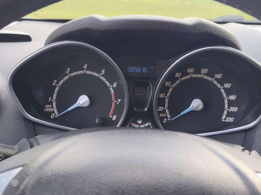 Pelēks Ford Fiesta 2013 Klaipėda, ar dzinēja tilpumu 1.24 L un nobraukumu 85 tūkst. km par 3600 €, foto 4 vietnē AUTOMOTO.COM.LV