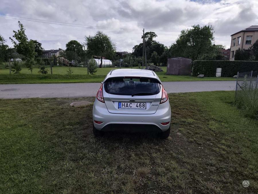 Pelēks Ford Fiesta 2013 Klaipėda, ar dzinēja tilpumu 1.24 L un nobraukumu 85 tūkst. km par 3600 €, foto 7 vietnē AUTOMOTO.COM.LV